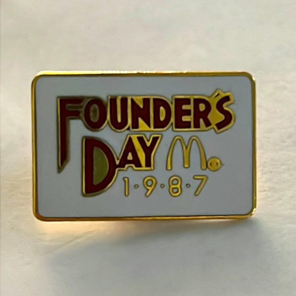 McDonald's | Accessories | Mcdonalds Crew Pin | Poshmark